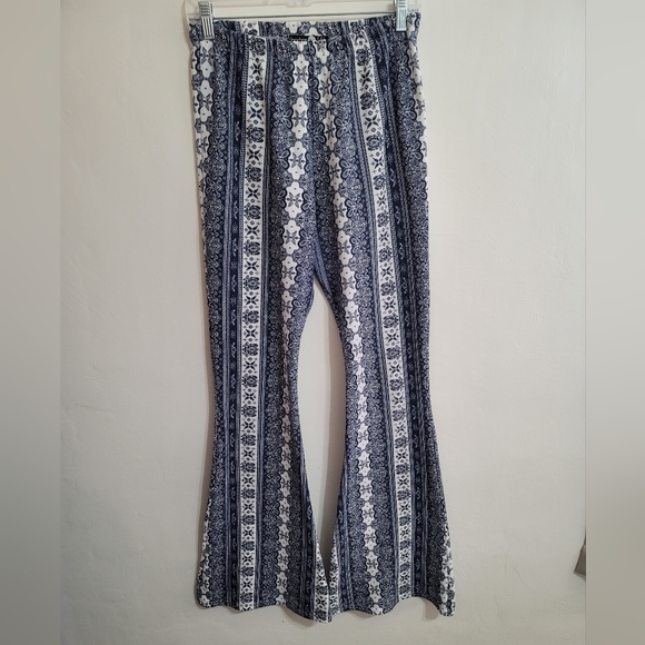 Boohoo | Pants & Jumpsuits | 7s Inspired Flare Boohoo Tall Womens Pants ...